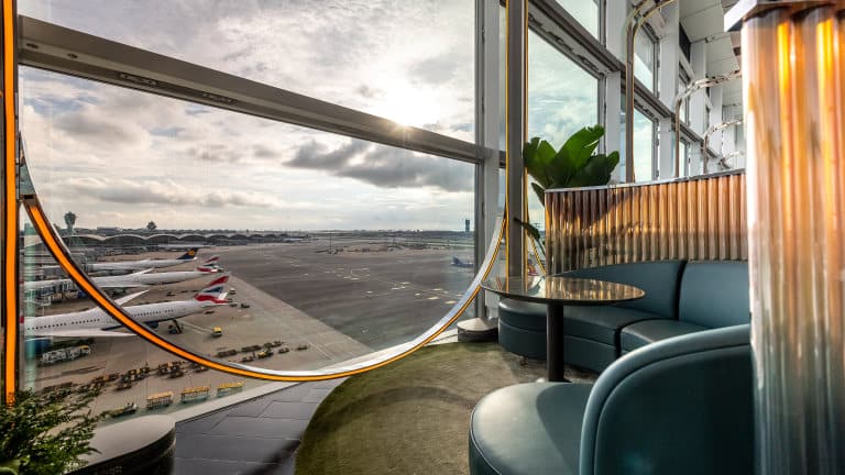 Unobstructed front-row views of Hong Kong International Airport - Red ...