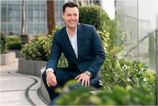 My Interview with Andaz Singapore F&B Director - - Red Bird Travel News
